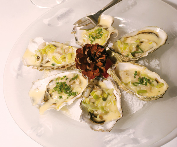 Easy starter reicpe: Hot oysters with leek fondue
